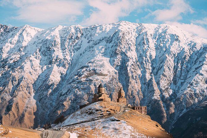 Private Tour From Tbilisi to Kazbegi - Key Points