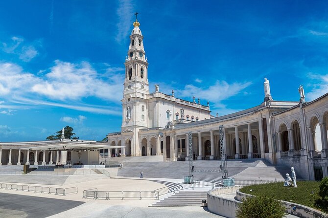 Private Tour in Fátima, Nazaré and Óbidos from Lisbon - An In-Depth Look at the Itinerary
