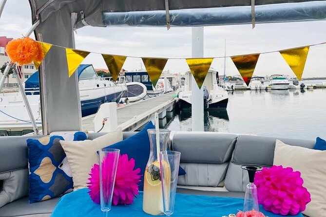 Private Tour in Ria de Aveiro in a 26 Feet Yacht - A Deep Dive into the Ria de Aveiro Yacht Tour