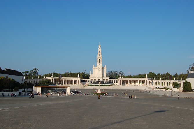 Private Tour: Porto to Lisbon: visit Aveiro,Coimbra,Fatima,Obidos - An In-Depth Look at the Tour Experience