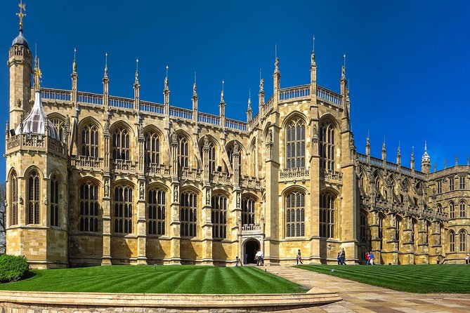 Private Tour to Stonehenge and Windsor Castle - An Expert-Driven Approach to Iconic Sites