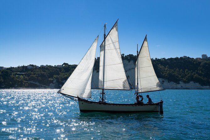 Private Traditional Sailboat Tour of the Conero Riviera - The Experience in Detail