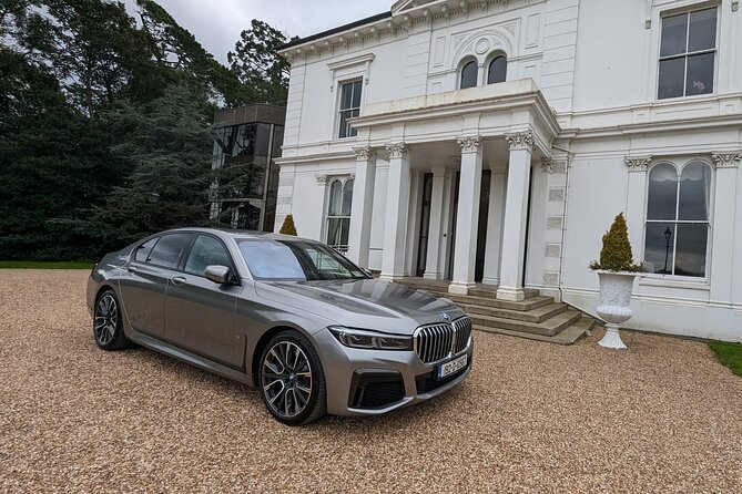 Private Transfer between DUBLIN & KILLARNEY | Premium Vehicles - A Closer Look at the Private Transfer Experience