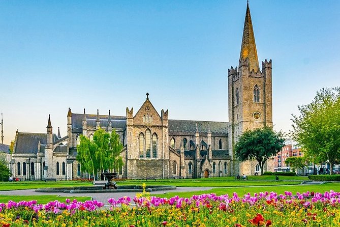 Private Transfer: Dublin Airport DUB to Dublin in Luxury Van - The Experience as Described by Reviews