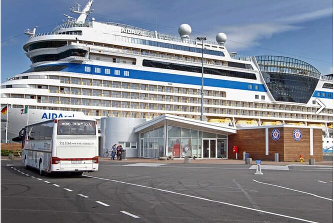 Private Transfer from Cruise Ship Port to Keflavik Int. Airport - A Closer Look at This Transfer Experience