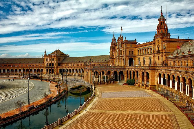 Private Transfer from Lisbon to Seville with 2 hours for sightseeing - A Detailed Look at the Transfer and Sightseeing Experience