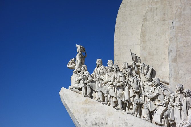 Private Transfer from Santiago de Compostela to Lisbon + 2h Sightseeing - Comfort and Convenience: The Vehicle and Service