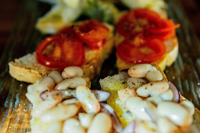Private Tuscan meal with Wine and EVO oil tasting - Key Points: