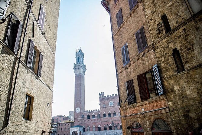 Private Tuscany Tour to Siena and San Gimignano with Winery Lunch - The Journey Begins in Florence