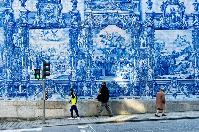 Private Walking Tour in Porto incl. Lello bookstore ticket - Exploring Porto: An In-Depth Look at the Tour