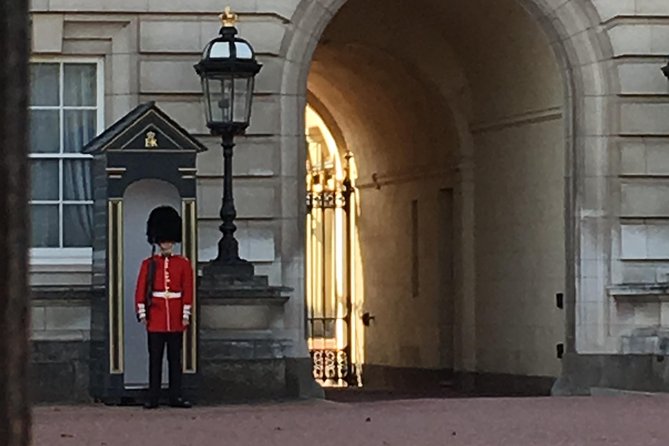 Private Walking Tour of Royal London with Changing of the Guard - Key Points