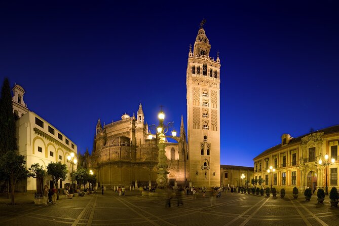 Private walking tour to Seville with Flamenco Show - Walking Through the Landmarks