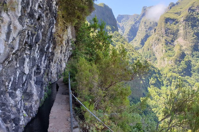 Queimadas-Caldeirão Verde - What to Expect on the Tour