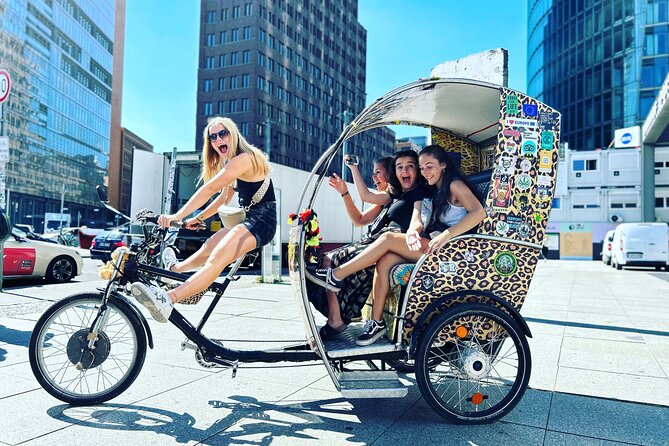 Rickshaw Tours Berlin - Groups of up to 16 people with several rickshaws - An Authentic and Entertaining Way to See Berlin