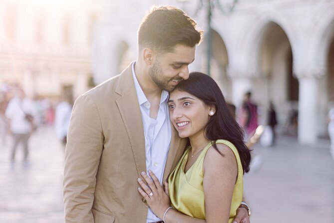 Romantic Photoshoot in Venice - An Introduction to the Experience