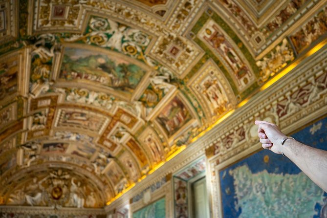 Rome in 2 Days Tour with Forum Colosseum Trevi Fountain Vatican & Sistine Chapel - The Sum Up