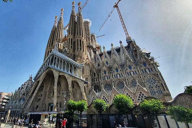Sagrada Familia Guided Tour Masterpiece - Authentic Insights from Travelers