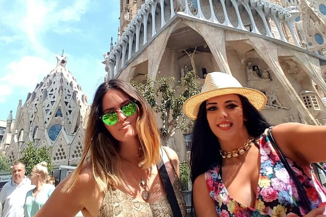 Sagrada Familia Skip The Queue With Audio Guide Tour - Exploring Sagrada Familia: What to Expect