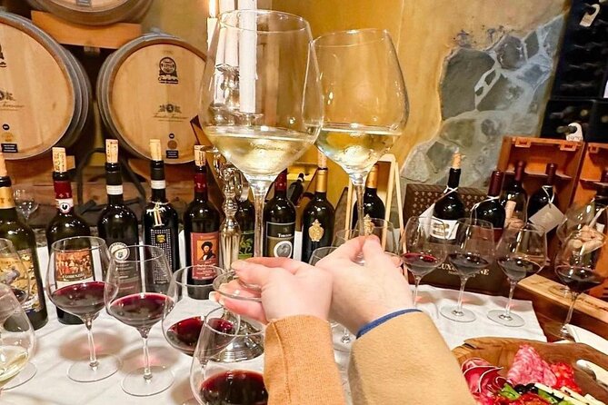 San Gimignano Wine Tour and tuscan appetizer for small group - An Authentic Slice of Tuscany: What’s Included and What to Expect