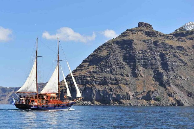 Santorini Volcanic Islands Cruise: Volcano,Hot Springs,Thirassia and Oia Sunset - Santorini Volcano (Guided Tour — 1.5 hours)