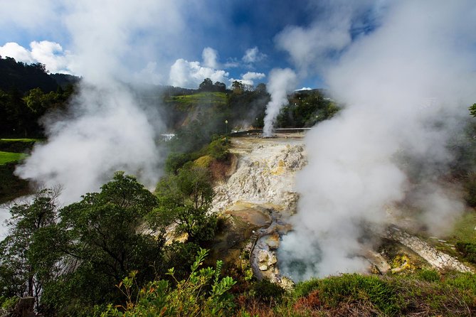 São Miguel East Full Day Tour with Furnas Including Lunch - Who Should Take This Tour?