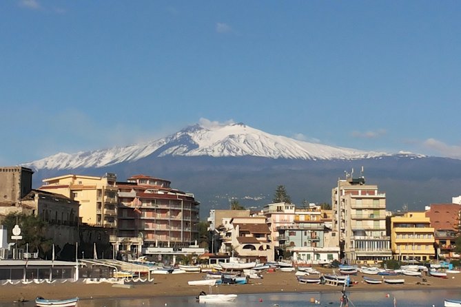 Sea, Volcano and History: Giardini Naxos, Isolabella, Etna and Taormina - An In-Depth Look at the Sicilian Day Trip