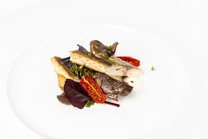 Seafood Lunch & Wine Tasting with Scenic Golf Cart Tour - The Winery and Its Surroundings