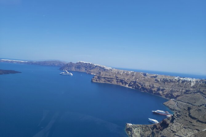 Shared Helicopter Tour Santorini 20 minutes - 2 passengers - Why This Helicopter Tour Stands Out