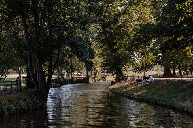 Shared | Oxford University Punting Tour - Easy Booking and Meeting Arrangements