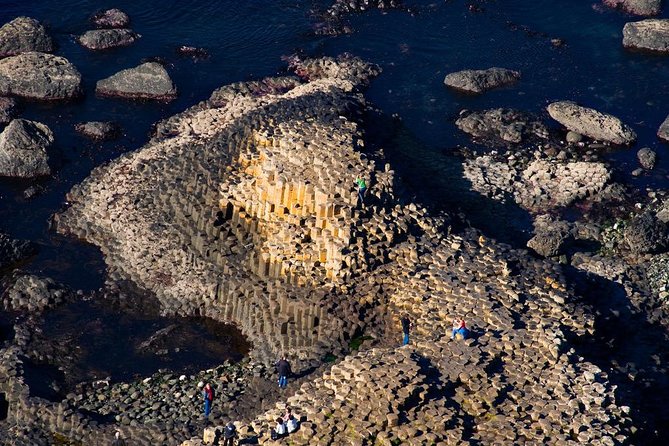 Shore Excursion from Belfast: Including Giants Causeway and Belfast City. - The Ride and Guides: Comfort and Knowledge Matter