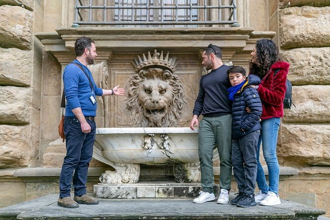 Sightseeing Guided Tour of Florence by Night including Duomo & Palazzo Vecchio - Key Points