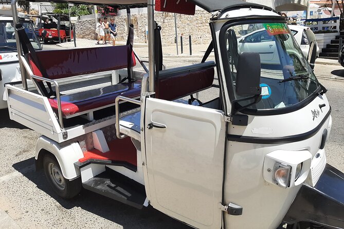 Sigtseeing in a Tuk Tuk ,Unique Experience - Why a Tuk-Tuk Tour Makes Sense