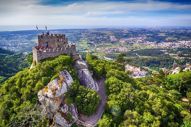 Sintra: Moorish Castle Entrance E-Ticket with Audio Guide - Who Should Consider This Tour?