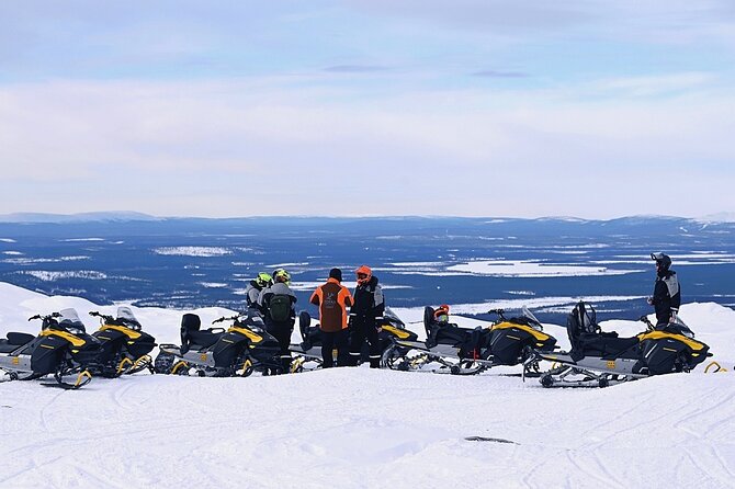 Snowmobile Rides Through Kumputunturi Fell in Kittilä, Finland - An In-Depth Look at the Kumputunturi Snowmobile Experience