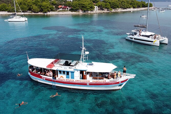 Split private boat tour for a groups up to 42 people - Key Points