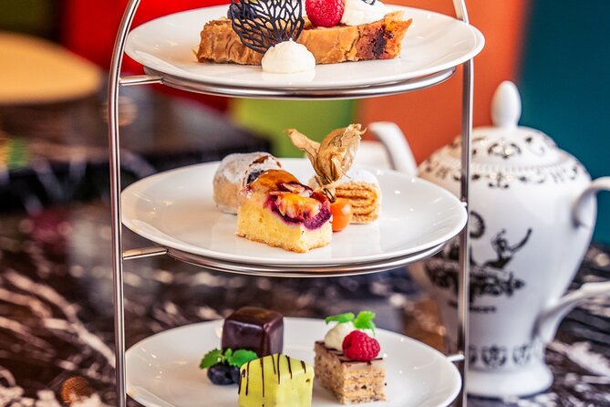Strauss Exhibition incl. LED Concert Show / Coffee + Strauss Cake - A Close Look at the Experience