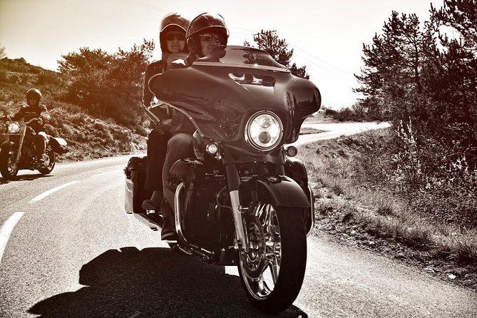 Stroll on a Harley Davidson, Full day passenger duet with your guide - Who Would Love This Experience?