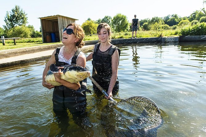 Sturgeon Fish-Farm Visit and Caviar Master Class Tasting in Neuvic - What to Expect from the Tour