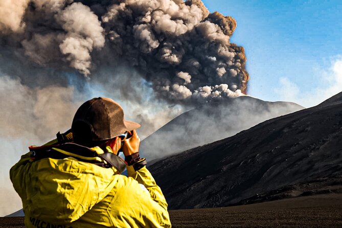 Summit Etna North 3300mt: 4x4 and trekking - The Itinerary in Detail: What You Can Expect