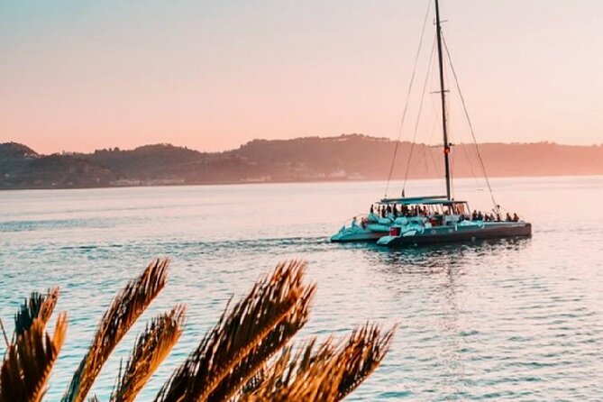 Sunset Experience: Lisbon Boat Cruise with Music and a Drink - A Closer Look at the Experience