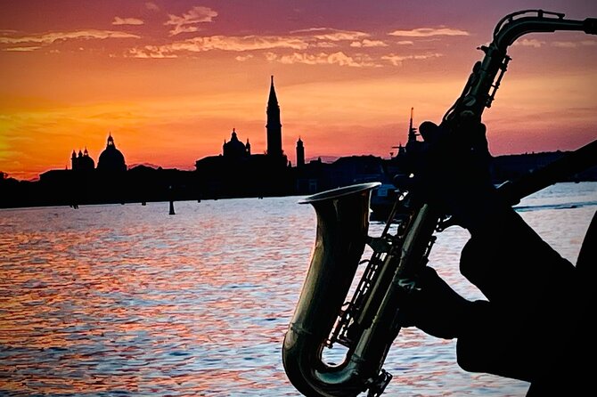 Sunset Jazz Cruise with Aperitivo and live Saxophone - An Authentic Venetian Experience in a Nutshell