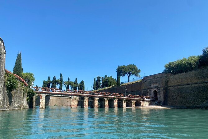 Sup experience with a ride to Peschiera del Garda Lake Garda - Who Should Book This Tour?