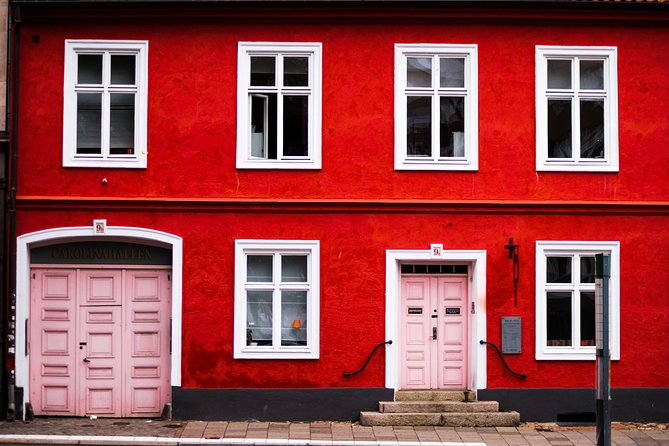 Surprise Walk of Malmö with a Local - Exploring Malmö: The Details of the Surprise Walk