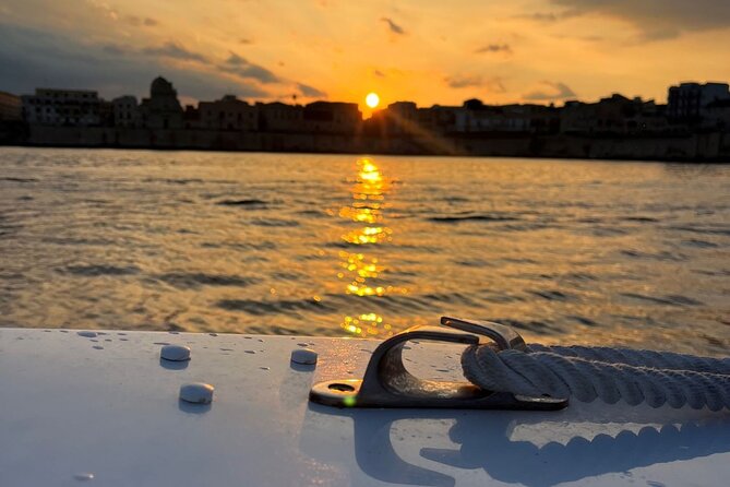 Syracuse: Boat tour with Aperitif 2 hours - An In-Depth Look at the Syracuse Boat Tour with Aperitif