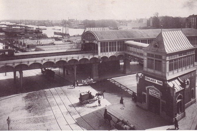 Take the U Train: An Audio Story of Berlin's Oldest Elevated Railway Line - Exploring Berlin’s Elevated Railway: What to Expect