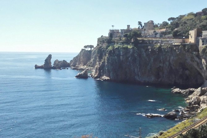 Taormina, Castelmola, Giardini Naxos, Isolabella (max 10 pax) - Key Points