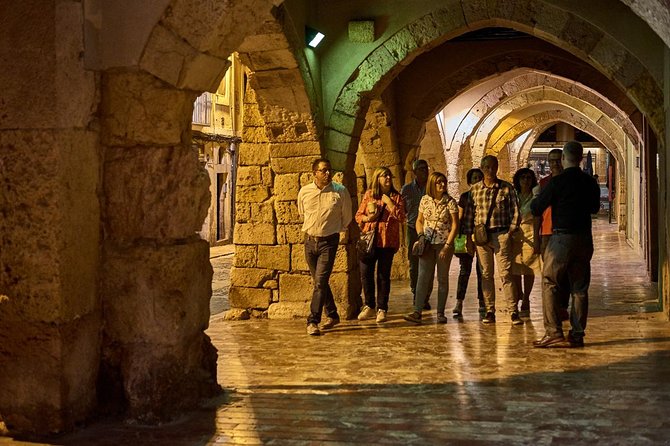 Tarragona de Leyenda (guided tour in Spanish) - A Closer Look at Tarragona de Leyenda