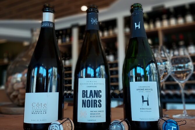 Tasting and discovery of the 3 Champagne grape varieties - A Practical Dive Into the Champagne Tasting Experience