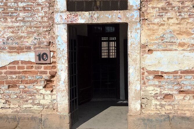 Terezin: Concentration camp visit - In-Depth Review: What to Expect from the Terezin Concentration Camp Tour
