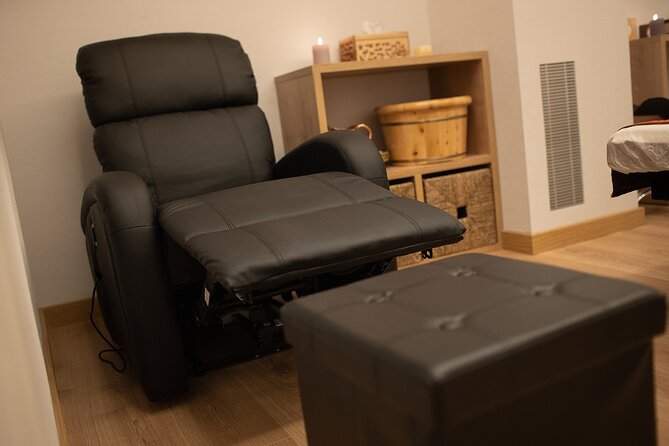 Thai Foot and Legs Massage of 30 min at THAI MASSAGE ALURA - Diving into the Details